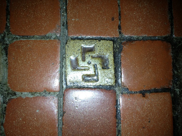 USA: St James church - Pro-Swastika